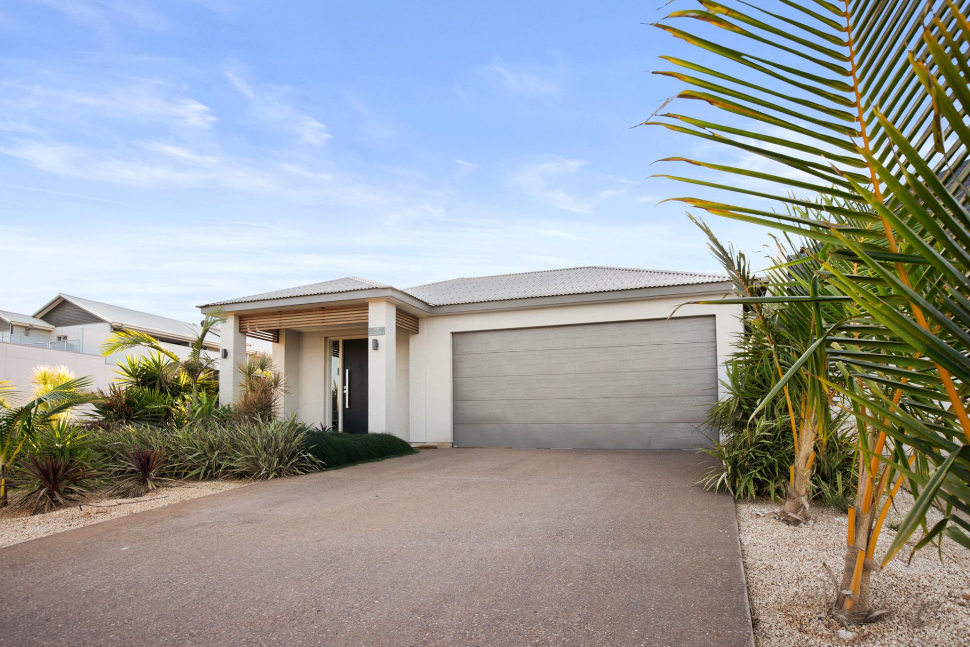 108 Madaffari Drive - 4 Person Spa - Exmouth Holidays